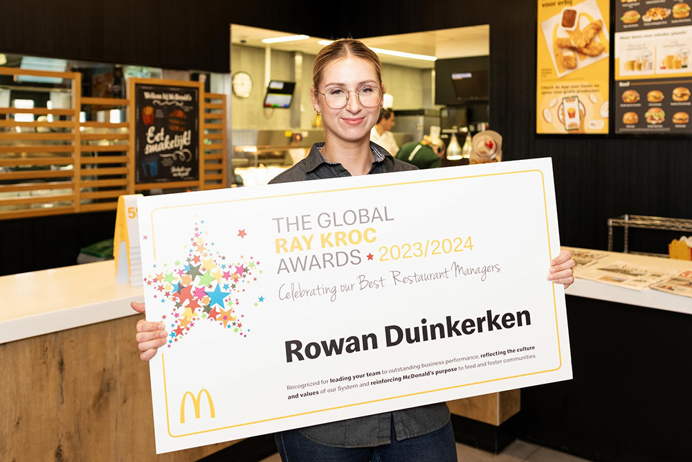 Rowan Duinkerken van McDonald’s restaurant Harderwijk wint internationale Ray Kroc Award ...